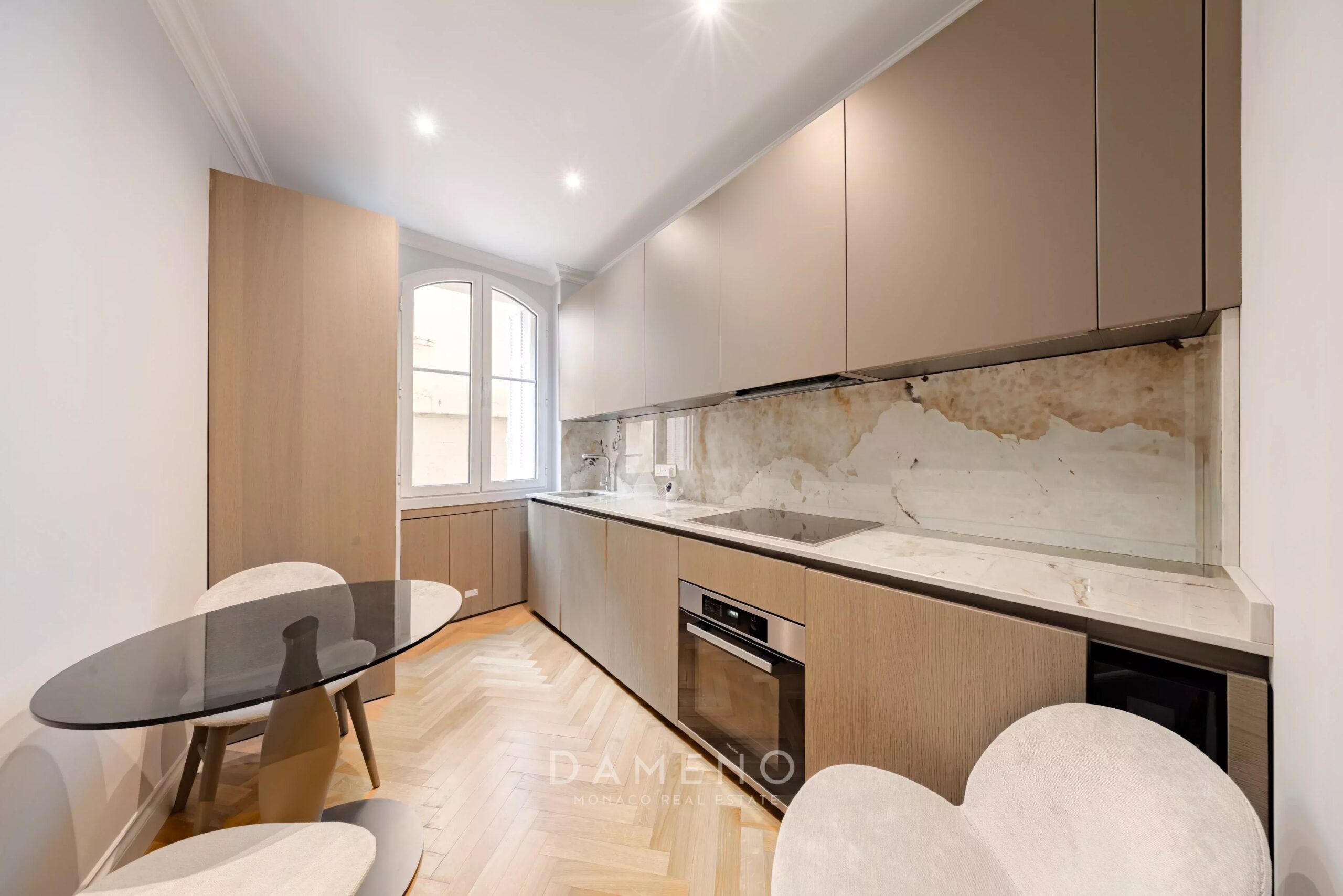 Palais Miramar – Elegant Bourgeois 2-Bedroom Apartment in the Heart of ...